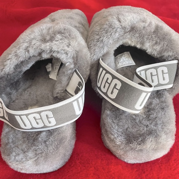 UGG | Shoes | Ugg Slippers | Poshmark